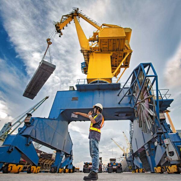 Crane Operation – Gulf Crane Services